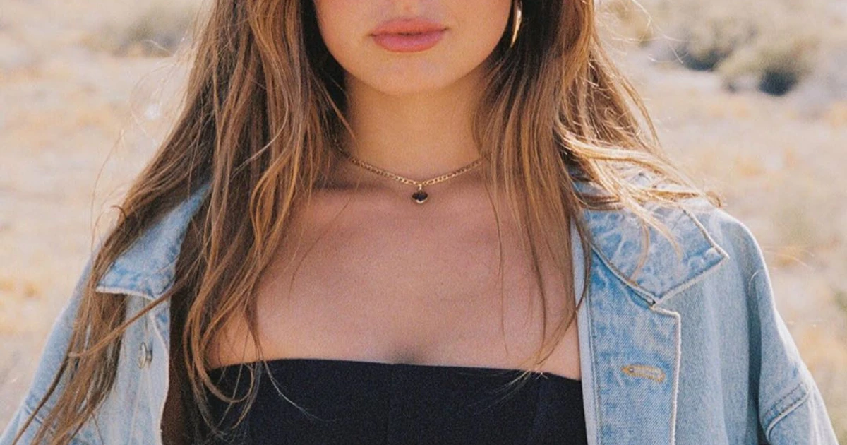 Addison Rae Alluring: TikTok Celebrity, Height & Body Measurement