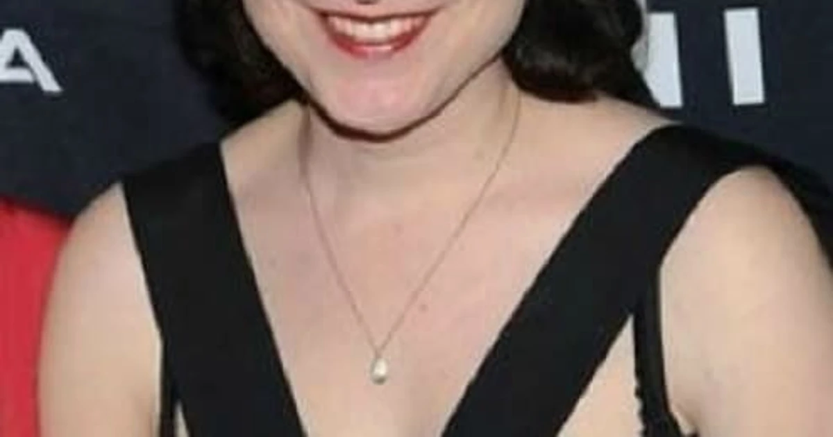 Grace Fan DeVito: Wiki, Career & 5 Facts You Want To Know