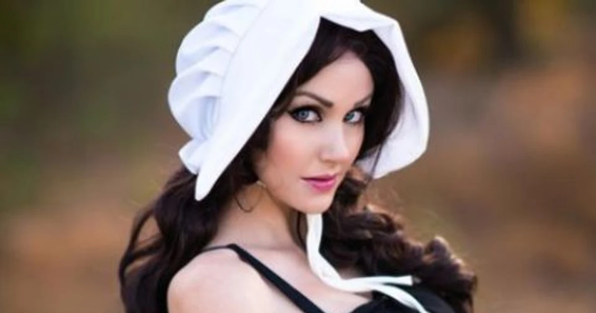 The Beautiful Cosplayer And Youtuber Angie Griffin