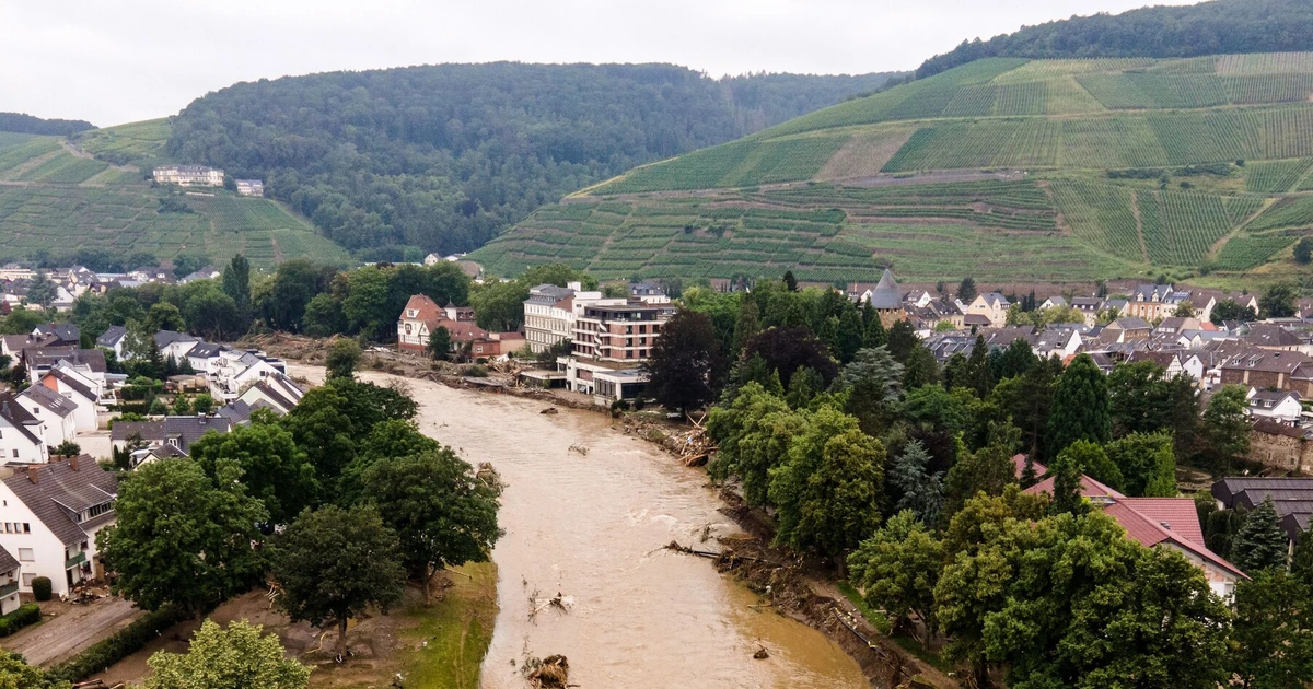 This Video Shows Why Flash Floods Are So Bad After Heatwaves