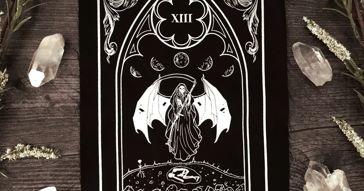 Death Tarot Card Meaning – Major Arcana