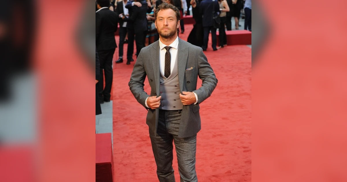 How Tall Is Jude Law? His Real Height Revealed