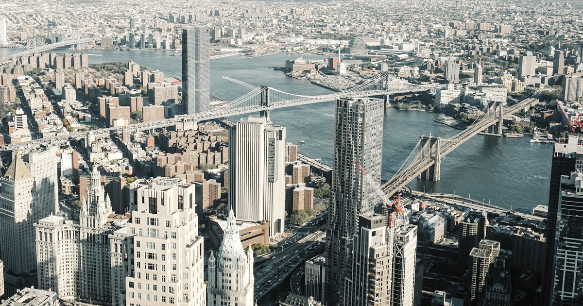 Urban Exploring - Discovering The Best Cities In The World