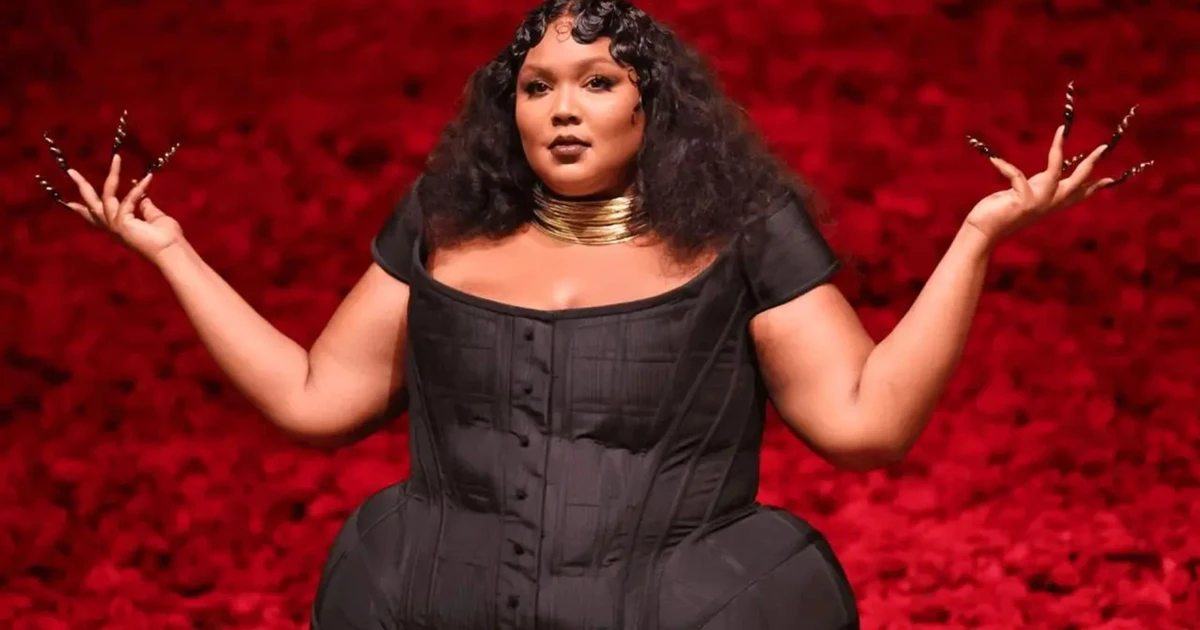 Lizzo Weight And Height, Lifestyle, Career, And Achievements