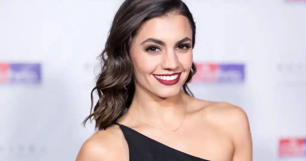 Hayley Erbert Wikipedia, Physical Appearance, Awards And Achievements