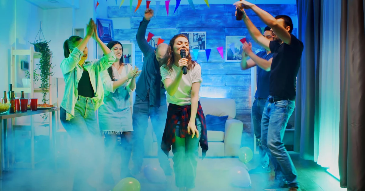 From Freshman To Senior - The College Dorm Party Scene