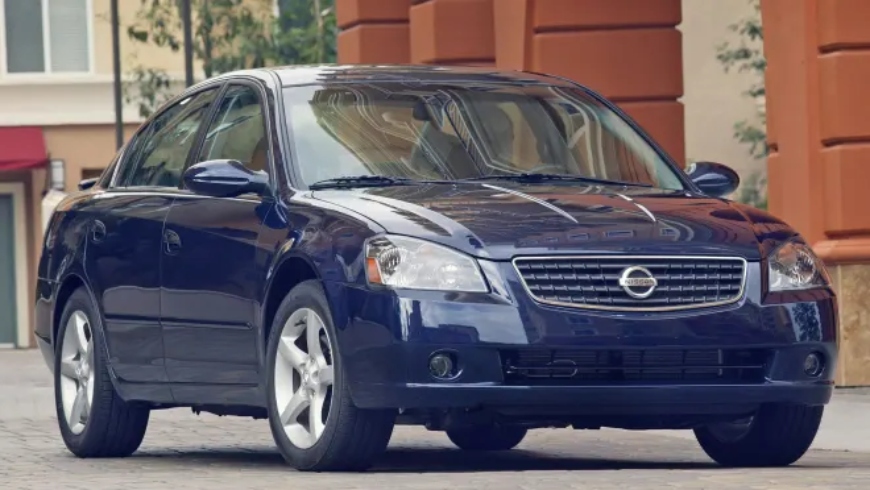 Nissan Altima SE - Driving Dynamics Redefined
