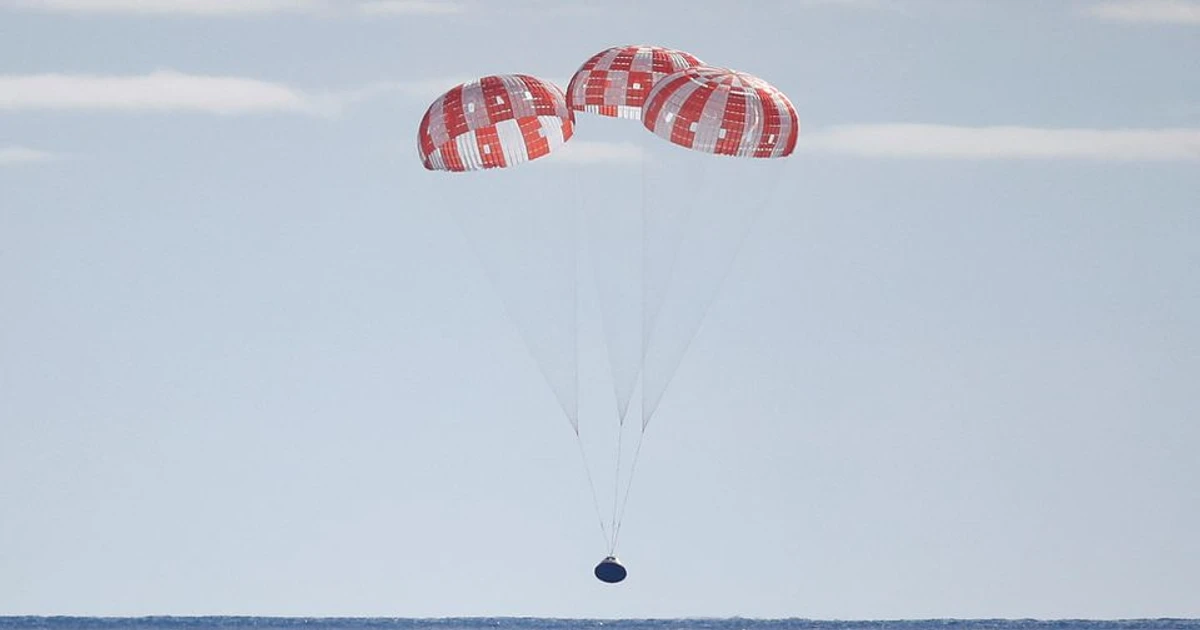 The Historic Moon Mission Of NASA's Orion Capsule Ends With A Splashdown