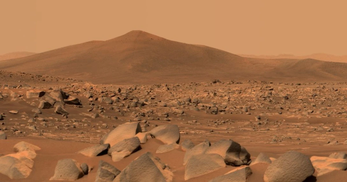 NASA Orbiter Captures Breathtaking Views Of The Mars Horizon