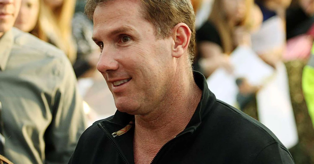 Nicholas Sparks - How His Novels Continue To Touch Hearts