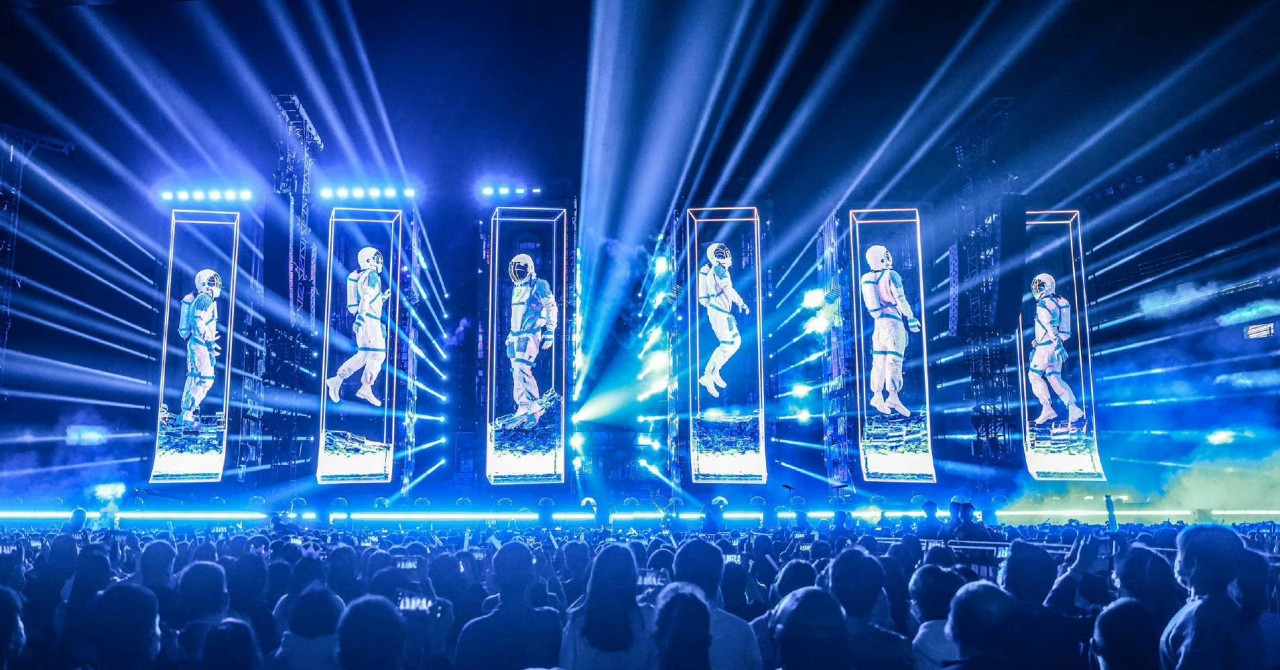 How Technology In Concert Staging Is ReShaping Performances